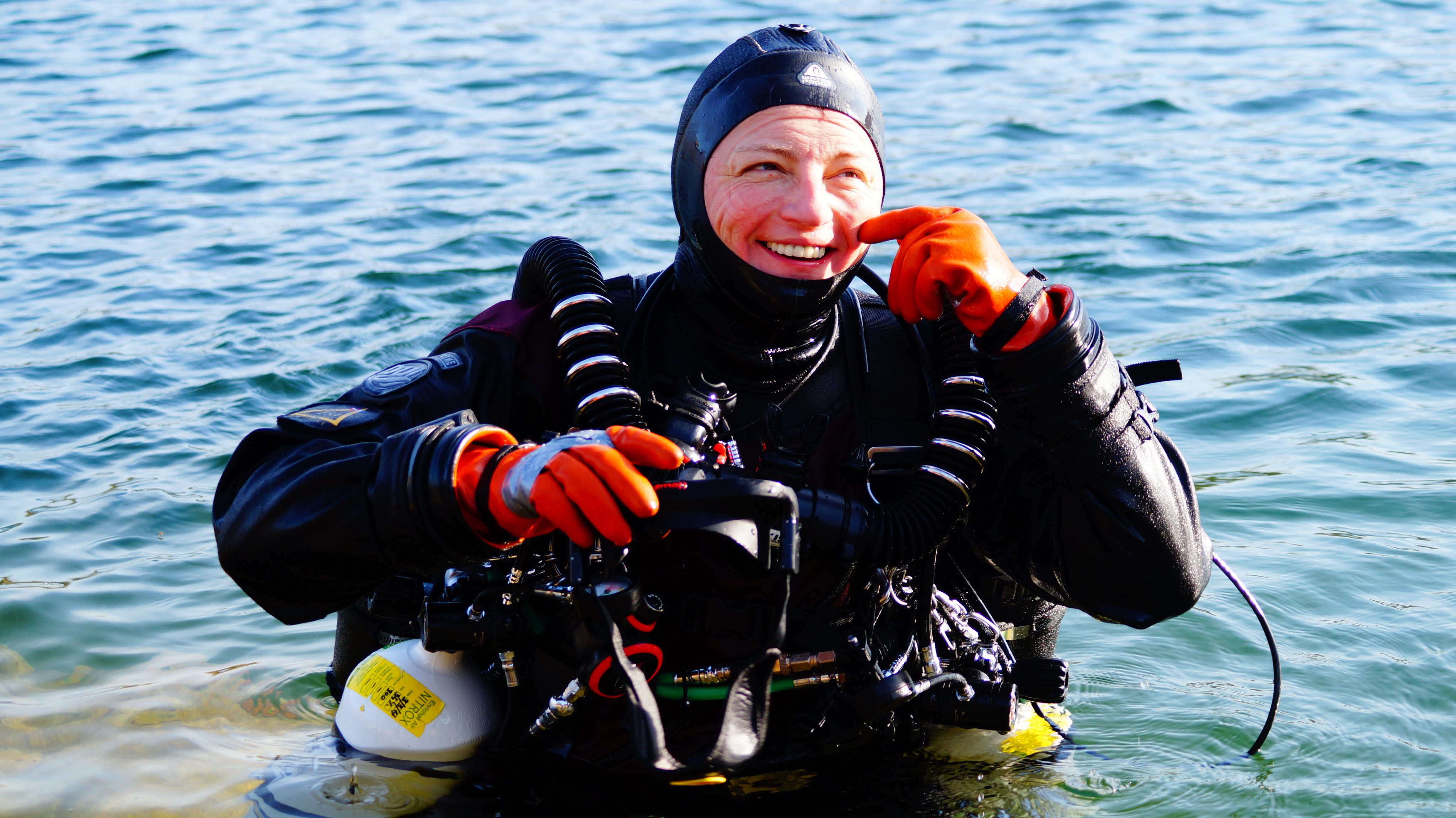 Drysuit Thermal Insulation Dry Suits Worn by the Best Divers | DUI
